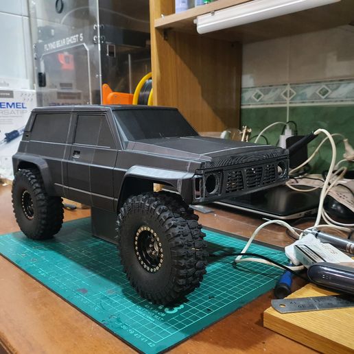 🚕 Nissan Patrol Y60 castom V1 RC 1:10 PRINTABLE BODY・ STL File for 3D ...