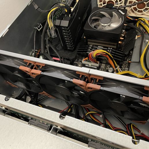 📱 Supermicro SC846 120mm Fan Shroud・ STL File for ・Cults