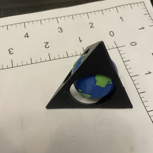 STL file Pyramid Earth 🌍 (3MF)・3D printing design to download・Cults
