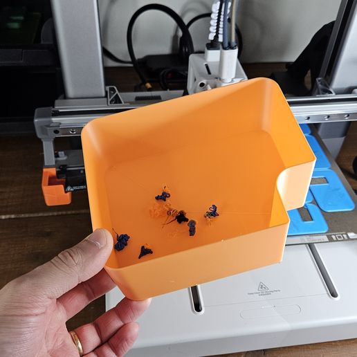 🪣 Poop Bucket for Bambulab A1・Free STL File for 3D printing・Cults