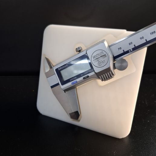 🆒 Caliper Display Stand・ STL File for 3D printing・Cults