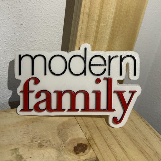 Modern Famil Logo