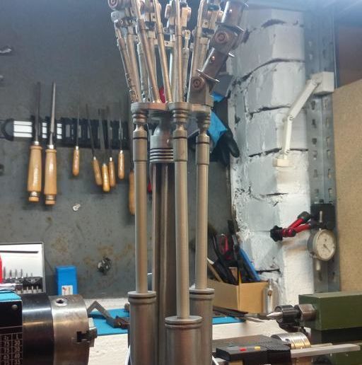 3D printed DIY Life-Size Terminator Arm Lamp・Cults