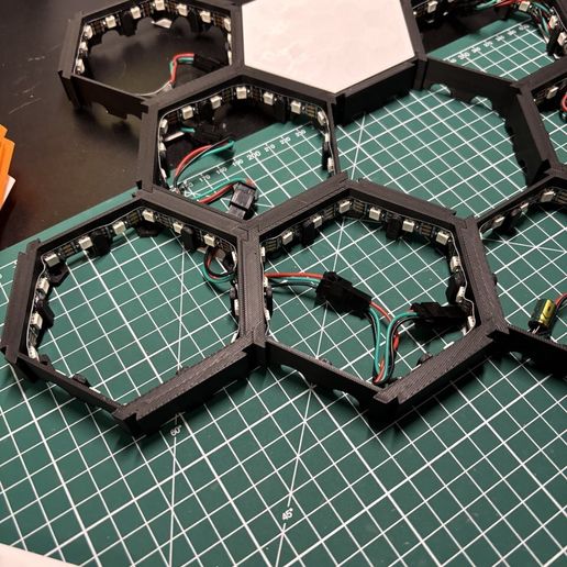 🖼 Nanoleaf LED hexagonal light・Free STL File for 3D printing・Cults