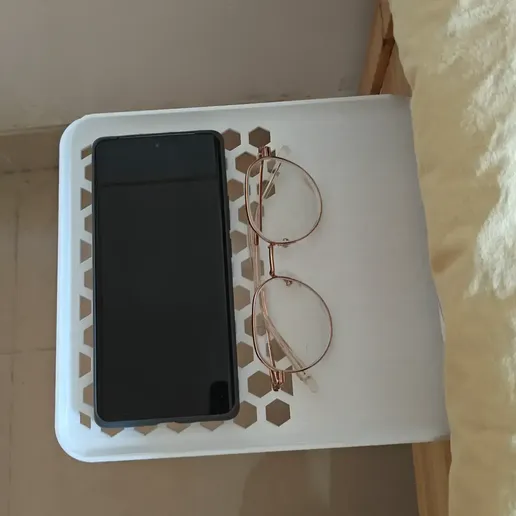 👧 Bedside Table Tray Stand for my girl (Practical)・Free 3MF File for 3D ...