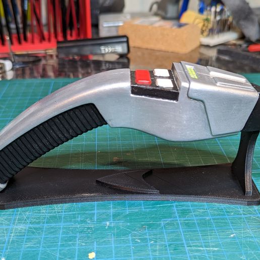 ⭐ Display Stand for "Star Trek TNG Phaser " aka "Boomerang Phaser"・Free ...