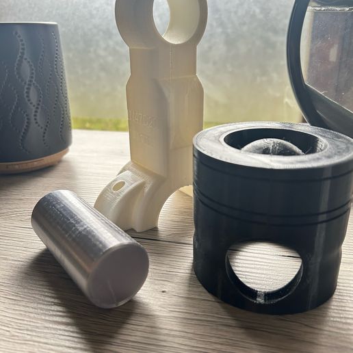 Free STL file Piston N47d20 🚗 ・Object to download and to 3D print・Cults