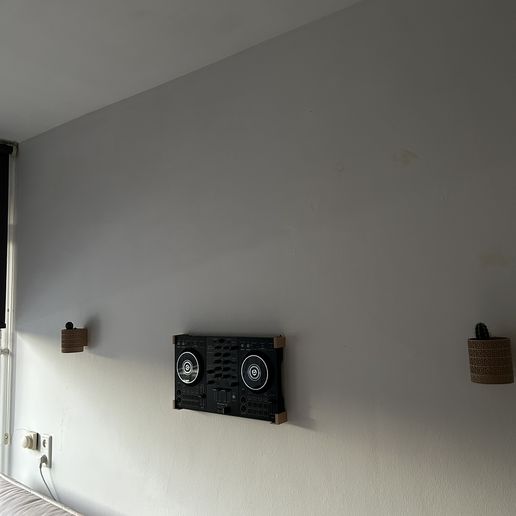 dj controller wall mount