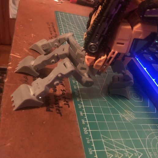 STL file SS Devastator left hand upgrade ⬅️ ・3D printing idea to ...