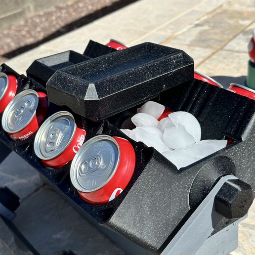 🥫 The Original V8 Can Cooler Motor or Engine Ice Chest・ 3D File for ・Cults