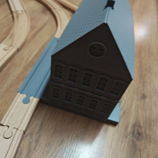 🪵 Wooden Train Station – Compatible with BRIO Tracks (3D Print Model ...