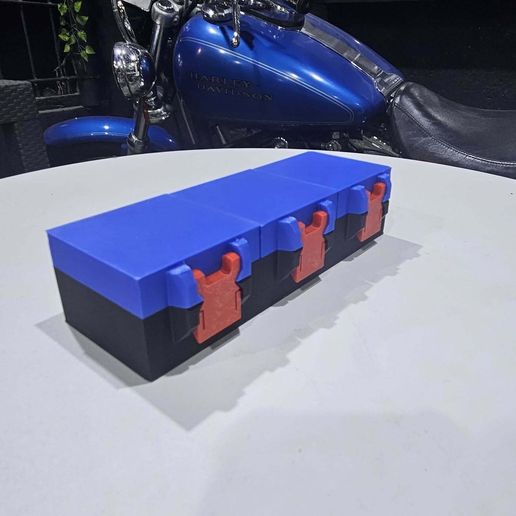🎲 Beyblade X 3 Slot Case・ STL File for 3D printing・Cults
