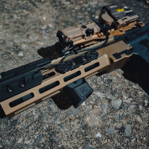 🔫 N4 VERT GRIP・ STL File for 3D printing・Cults