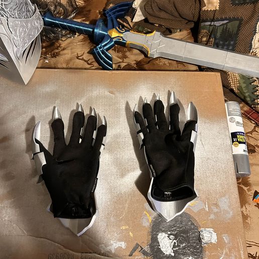 3D printing Medieval Gauntlets • made with Bambu Lab P1P・Cults