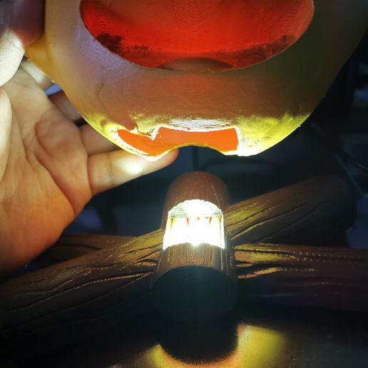 🔦 Calcifer with lamp adaptor and extra updated mini figure・Archivo STL ...