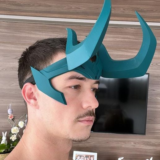3D printable Loki - Presidential Attire crown - Marvel Rivals・Cults