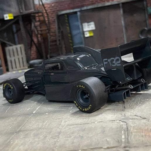 🚗 Beck F132 HotRod 1:24.・ STL File for 3D printing・Cults
