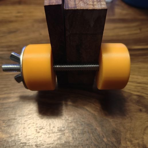 🗜️ Spool clamp spool 1.25 inches・Free STL File for 3D printing・Cults