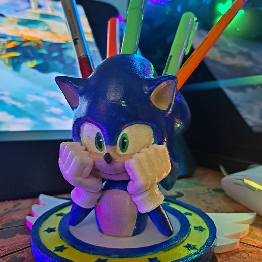 3D file Sonic the hedgehog pencil holder 🦔 ・3D printer design to ...