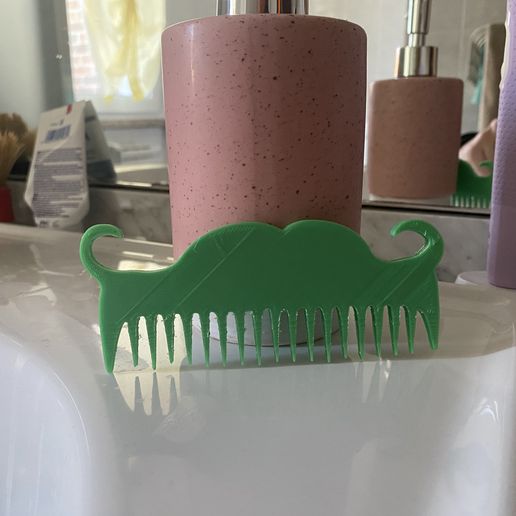 Archivo STL Moustache comb 🧹 ・Objeto imprimible en 3D para descargar・Cults