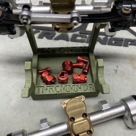 📱 SCX24 Axle Display Stand・Free STL File for 3D printing・Cults