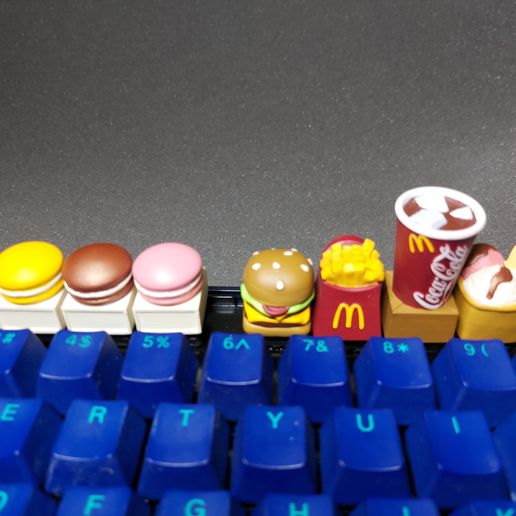 STL file Cupcake Keycap 🧁 ・3D printer design to download・Cults