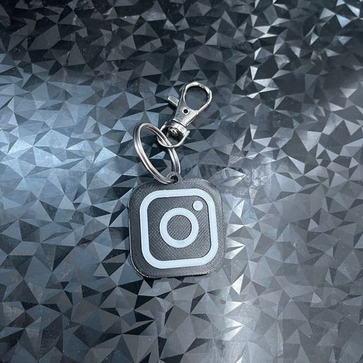 🗝️ Instagram NFC keychain・ STL File for 3D printing・Cults