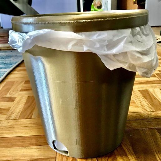 Free STL file Waste Bin with Bag Clamp 🗜️ ・3D printer design to ...