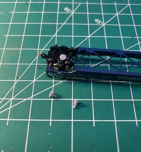 🧷 Bolster Pin for Round House N Scale Well Car・Free STL File for 3D ...