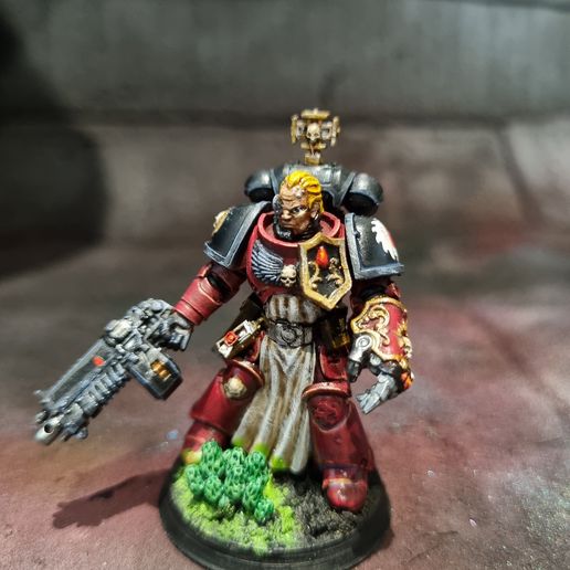 🎲 Marine Lieutenant (40K-style).・3D Print with the Photon Mono 4K 3D ...