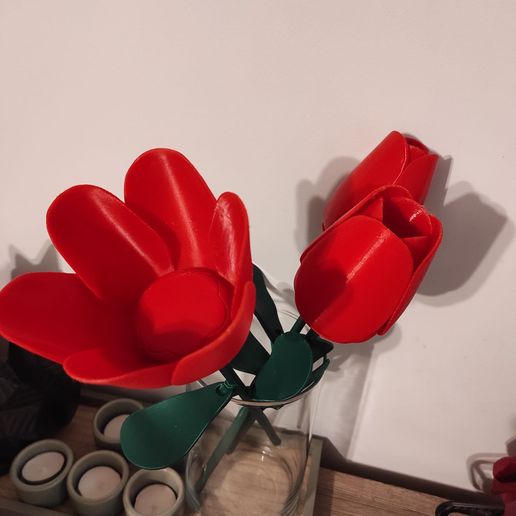 3D printed TULIP - Mechanised Articulated Flower • made with Creality ...