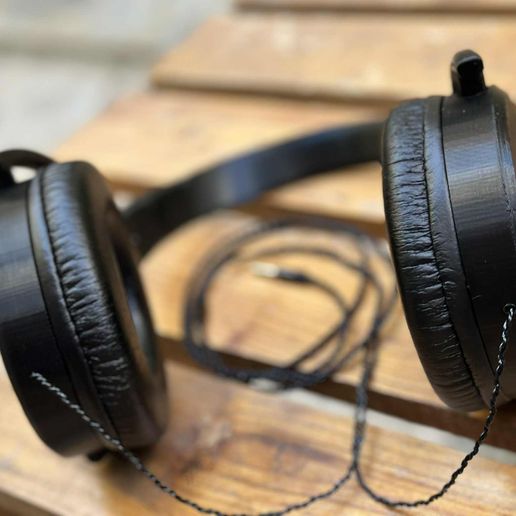 🎧 DIY HEADPHONES・ STL File for 3D printing・Cults