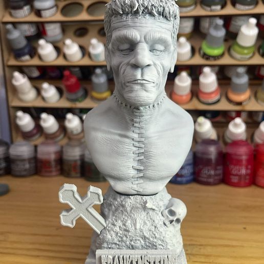 👤 Frankenstein Bust Free 3D STL・Free 3D File for 3D printing・Cults