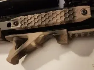 🔫 Angled fore grip mlok AFG M-LOK without side mounts・ STL File for 3D ...