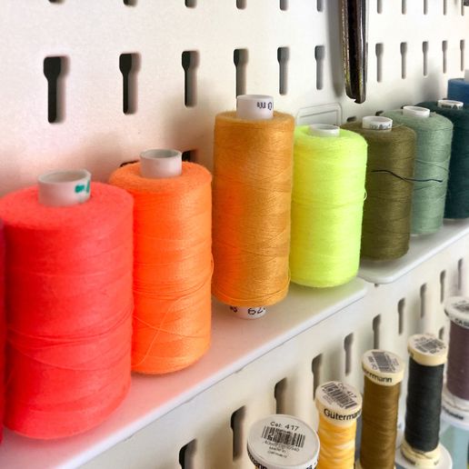🪡 Sewing Thread Holder for the Qurious Wall System・Free STL File for 3D ...