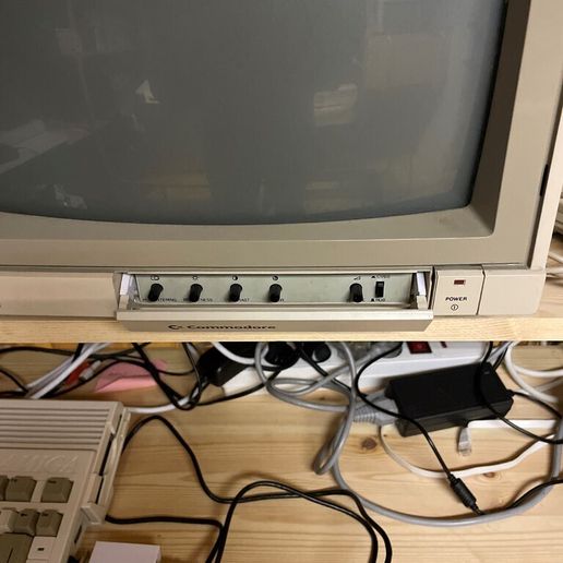 🖥️ Philips_VS0080_CM8510__Commodore_1081_1084_1084S-Hinge・Free 3D File ...