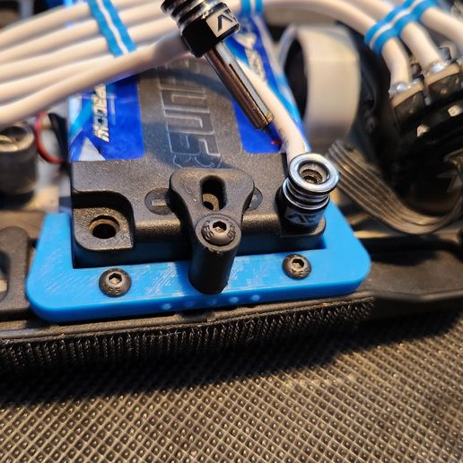 🔋 Team Associated B7 Battery mount・Free STL File for 3D printing・Cults