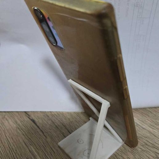 Free 3D file Simple Phone Stand 📞 ・3D printable model to download・Cults