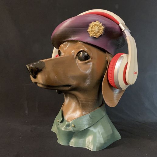 🎧 Royal Army Dachshund Headphone Stand - Sergeant Major Nibbles, Dogs ...