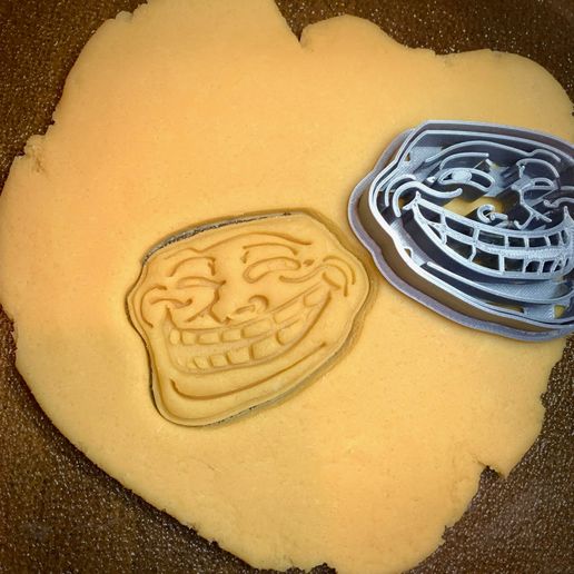 🧌 Troll Face Meme Cookie Cutter・ STL File for ・Cults