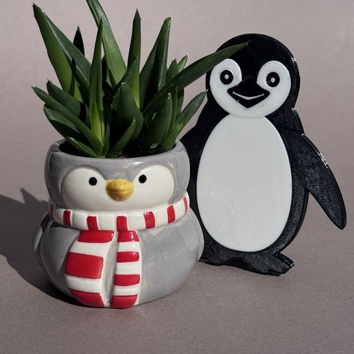 STL file Penguin Coaster / Drip Tray 🐧 ・3D printer design to download・Cults