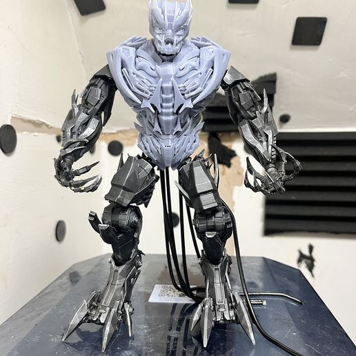 🤖 transformers crowbar/dreadbot dmk articulated figure・ 3D File for 3D ...