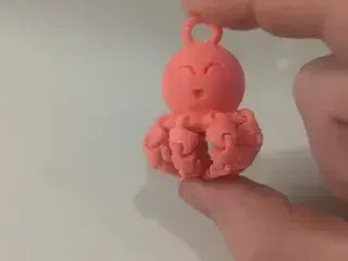 STL file print in place cute baby articulated octopus keychain 👶 ・Model ...