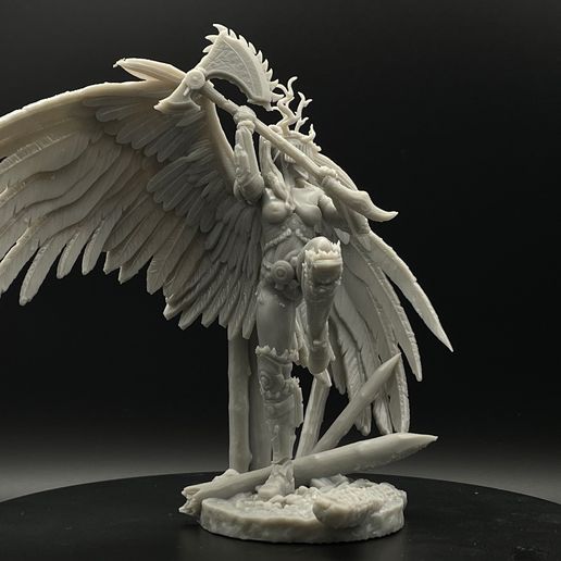 🐦 Ingrid Ravenson - Valkyrie Warrior | 32mm Erotic Edition (Helmeted ...
