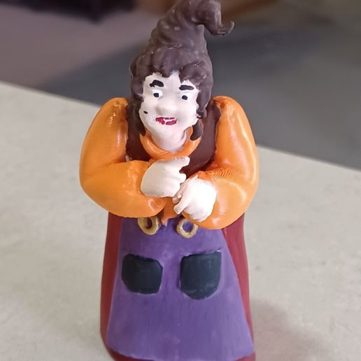🏢 Hocus Pocus Mary Sanderson Figure・ STL File for 3D printing・Cults