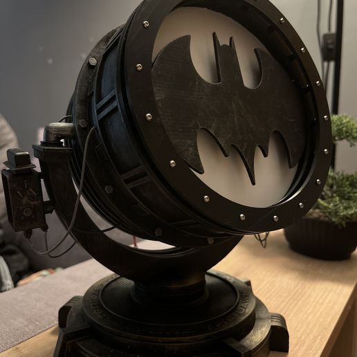 🦇 Batman Bat Signal Lamp・ STL File for ・Cults