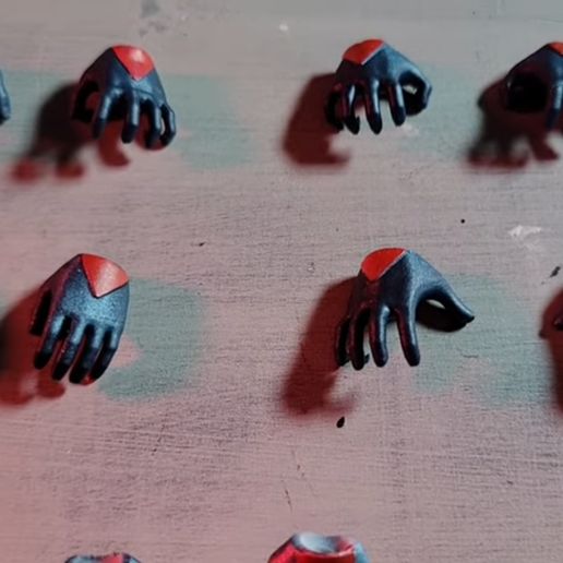 🦸‍♂️ Mafex Spiderman 2009 hands・ STL File for 3D printing・Cults