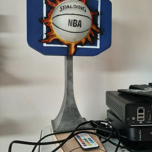 Archivo STL gratis Lámpara de mesa BasketBall 🏀 ・Plan de la impresora ...