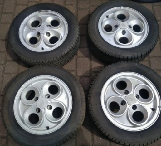 🚙 Ford Escort XR3i alloy wheels wheel hub cap・ STL File for 3D printing ...