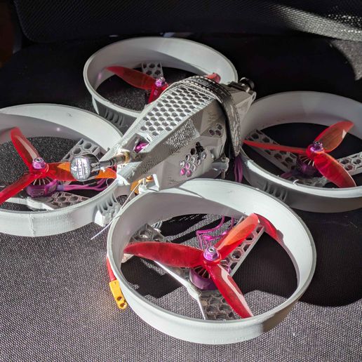 🖼️ 5 inch FPV quadcopter frame with ducted props (Freebie!)・Free 3D ...